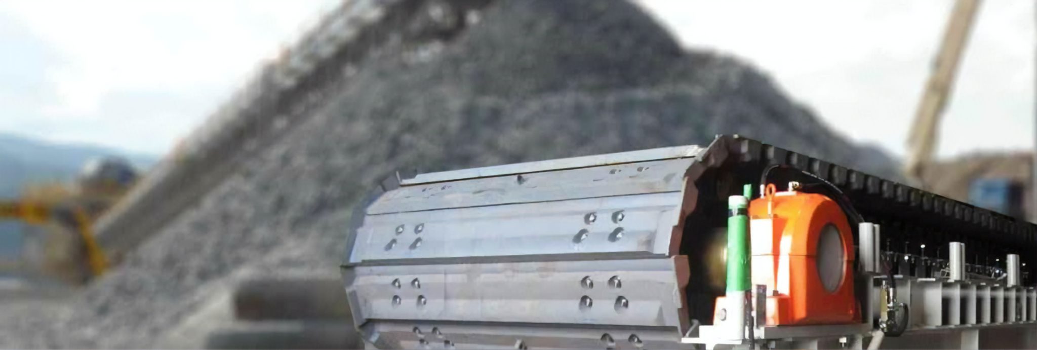 Apron Feeder Pans | Cutting Edges