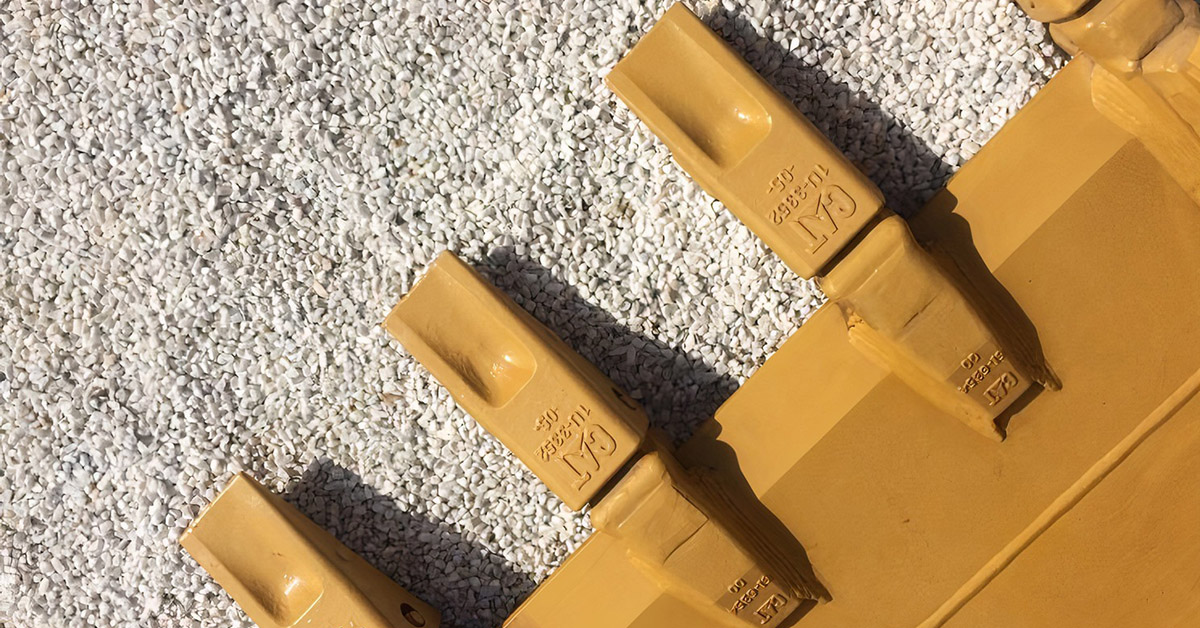 CAT J-Series Bucket Teeth Replacement: Removal and Installation ...