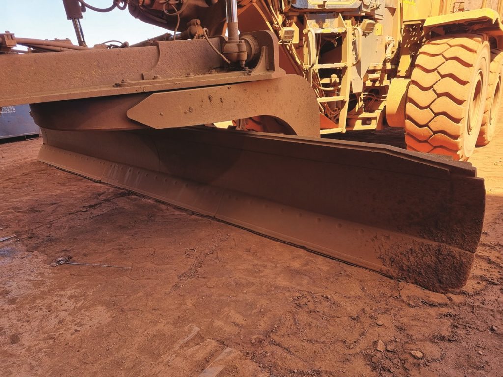 CAT 18M Grader Blades - Australian Made - CASE STUDY | Cutting Edges